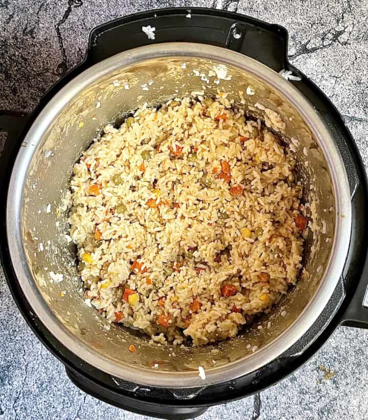 Delicious 30 Minute Instant Pot Fried Rice - Tasty Oven