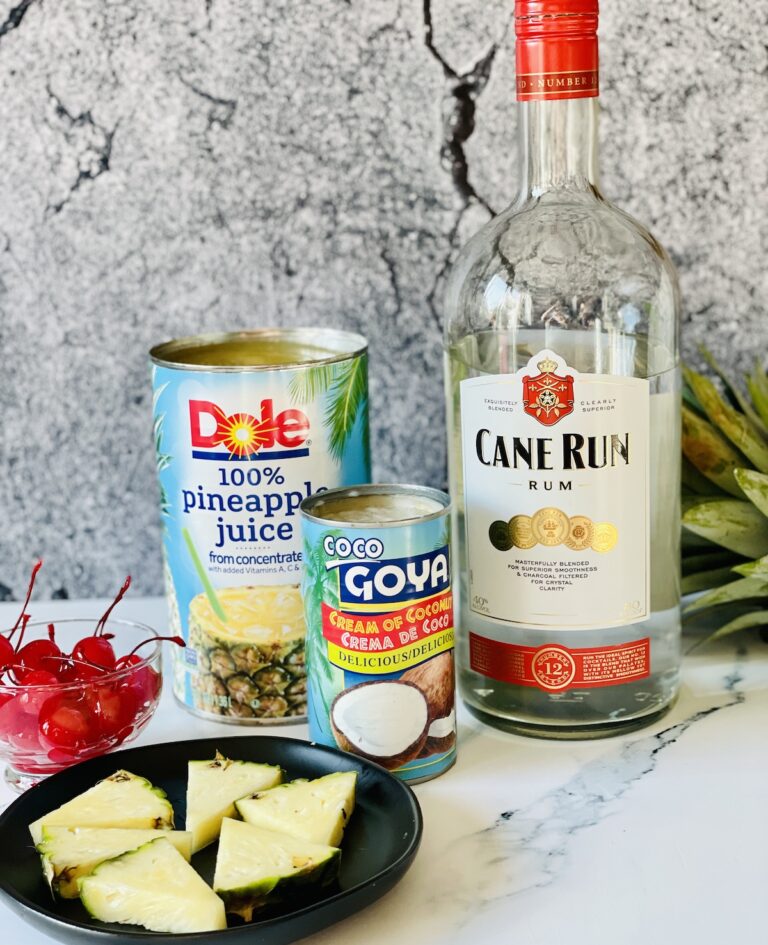 Frozen Piña Colada Cocktail Recipe Using a Blender | Tasty Oven