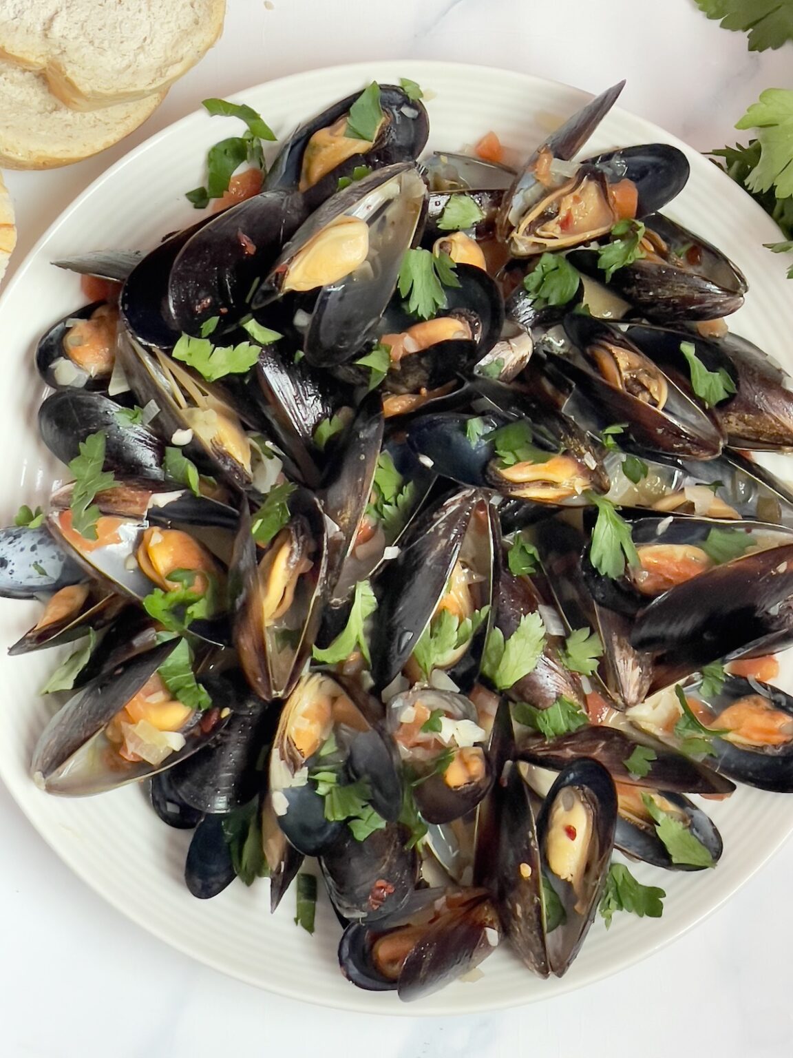 Instant Pot Mussels (Mussels Mariniere) - Tasty Oven