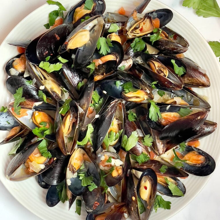 Instant Pot Mussels (Mussels Mariniere) - Tasty Oven