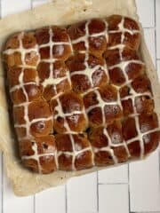 Bread Machine Hot Cross Buns – Tasty Oven