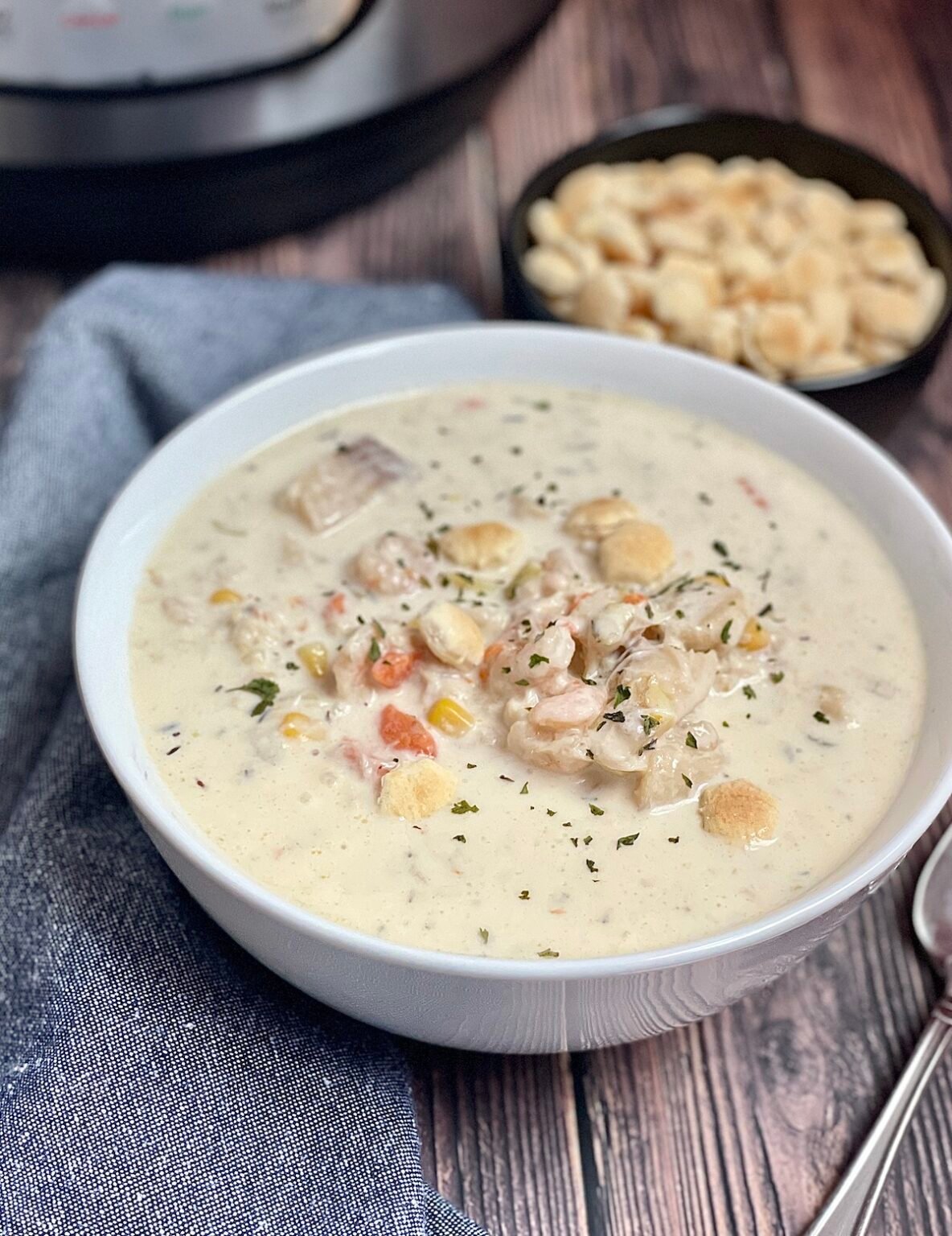 Instant Pot Seafood Chowder – Tasty Oven