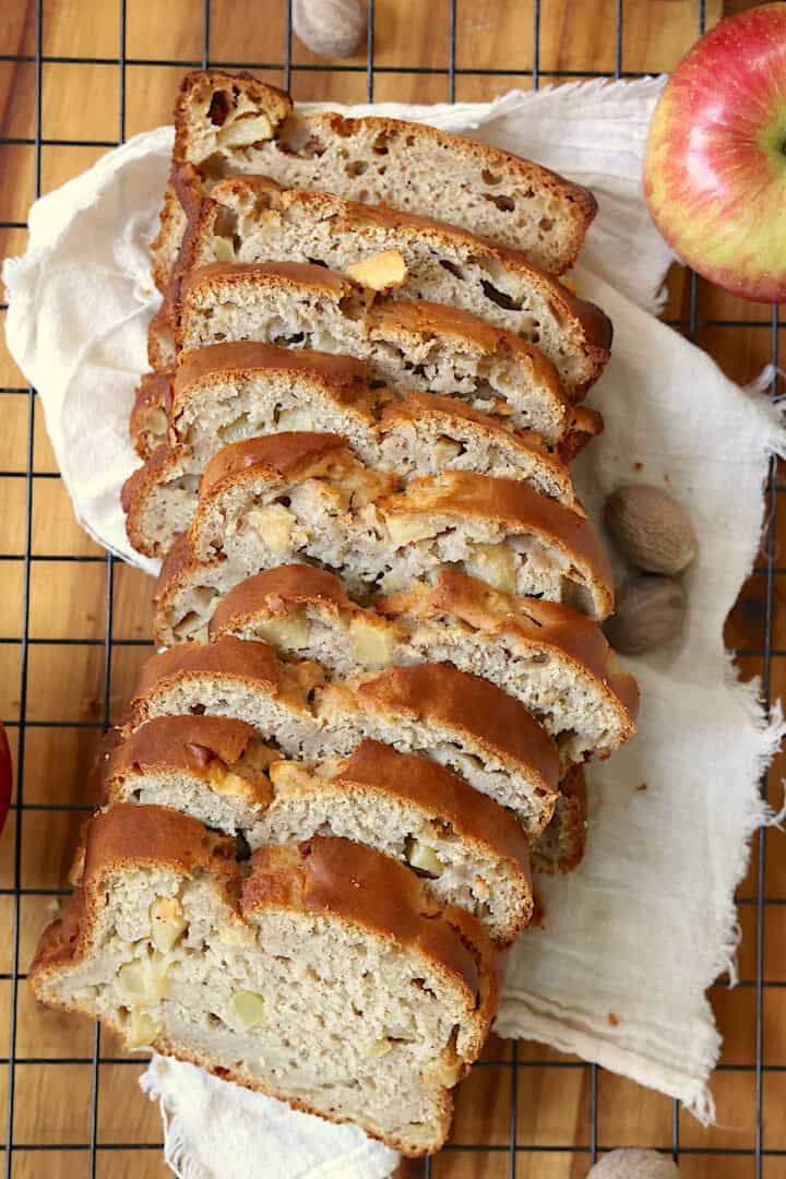 Apple Bread Recipe – Tasty Oven