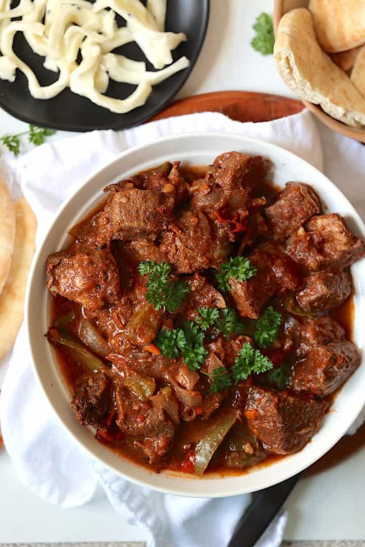 Slow Cooker Middle Eastern Beef Stew Recipe - Tasty Oven
