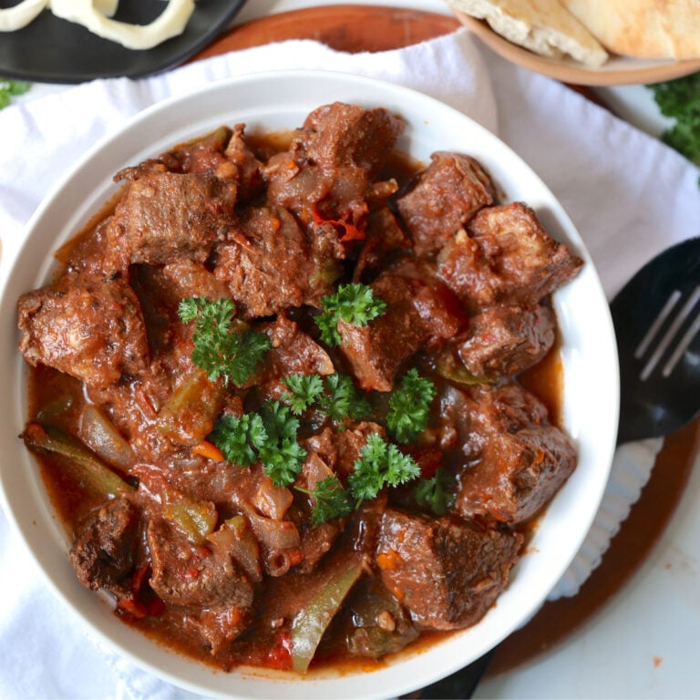 Slow Cooker Middle Eastern Beef Stew Recipe - Tasty Oven